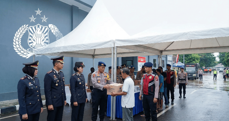 Polumas - Polisi untuk Masyarakat